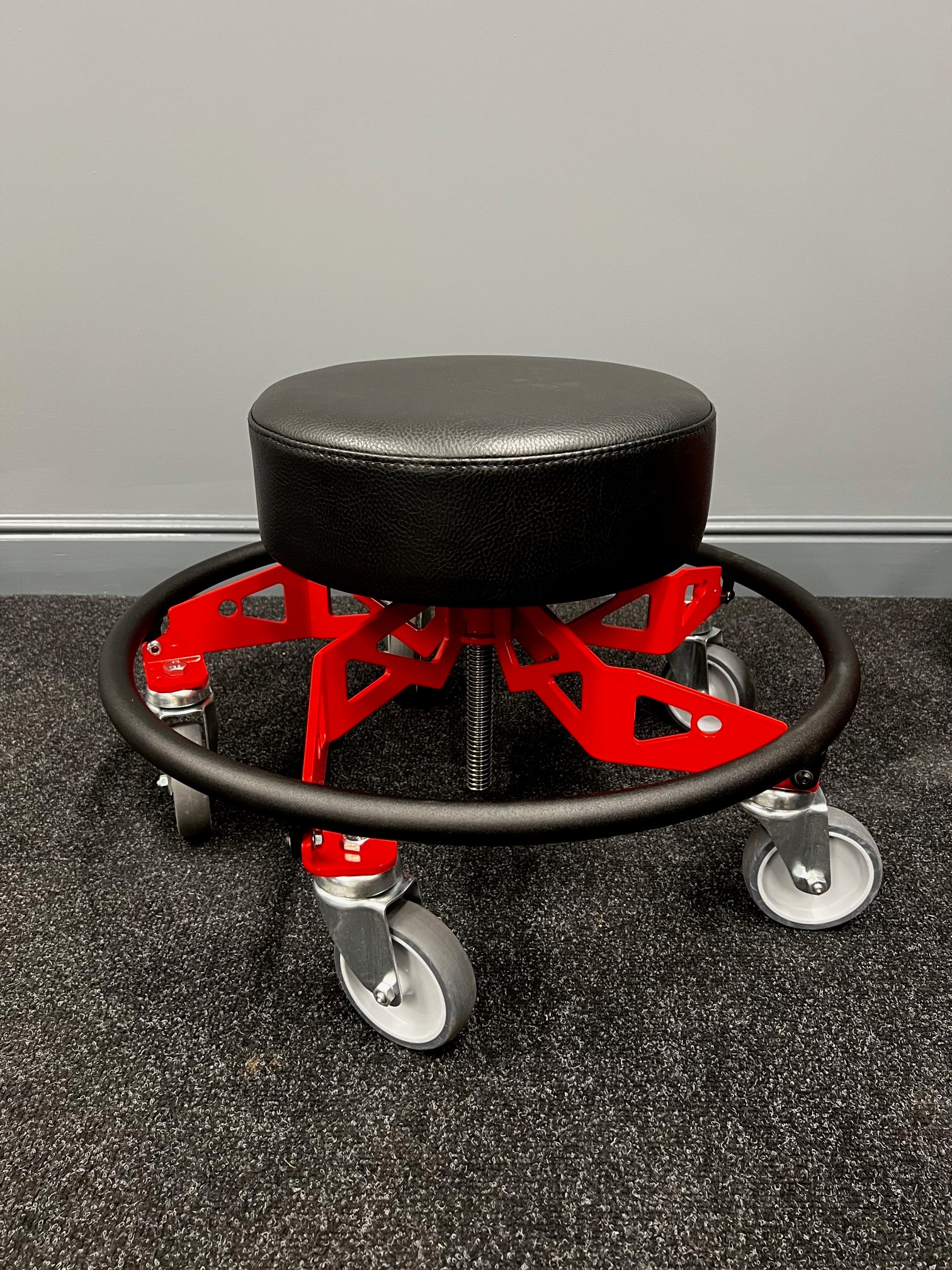 Helix Low Rider Adjustable Workshop Chair / Shop Stool - Made In Brita ...